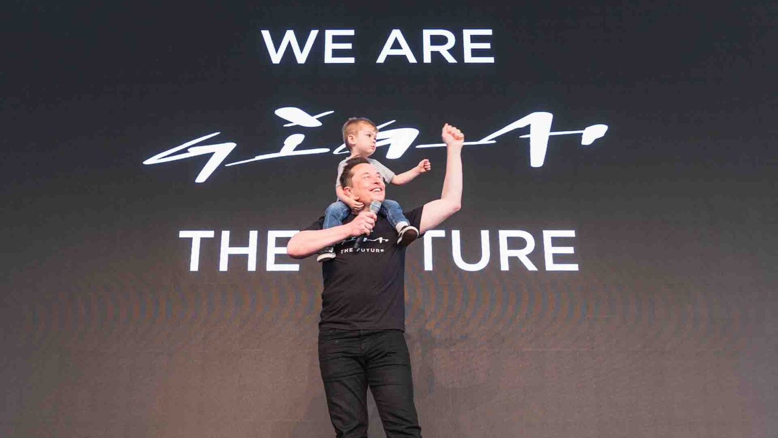 Tesla, SpaceX, xAI chief Elon Musk gets Neck Surgery - EONMSK News