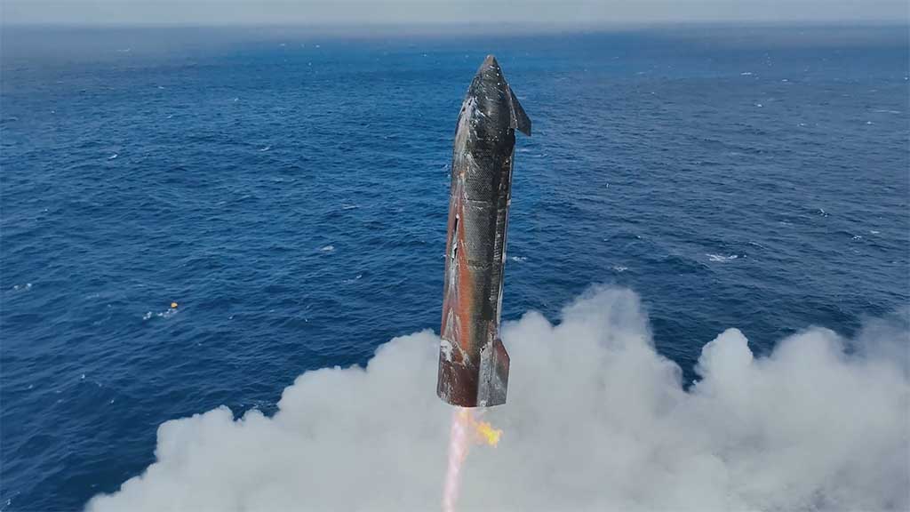 Watch SpaceX Starship Flight 11's belly flip maneuver and splashdown ...