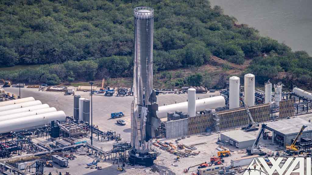 SpaceX Super Heavy Booster 18 anomaly in photos and videos - EONMSK News